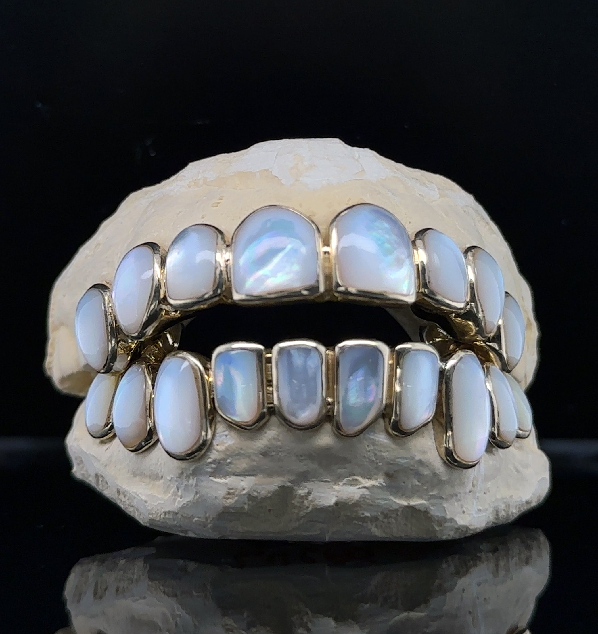 ALLIGATOR JESUS GEMSTONE GRILLZ